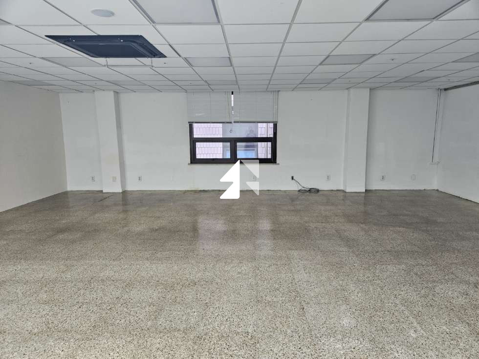 영등포 사거리 접근성 좋은 22py 사무실 임대 영등포동4가 월세 영등포동4가 사무실 영등포시장역(5호선) 화장실2개(외부/구분) 현재층 : 5층 / 총층 : 7층